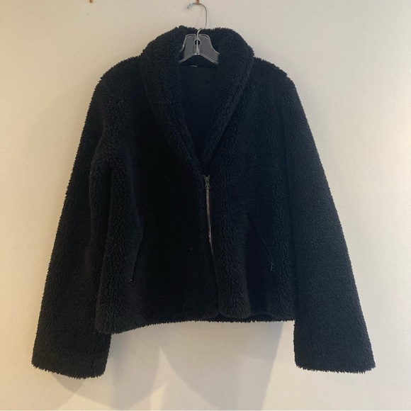 ALO Yoga | Jackets & Coats | Alo Faux Sherpa Jacket | Poshmark